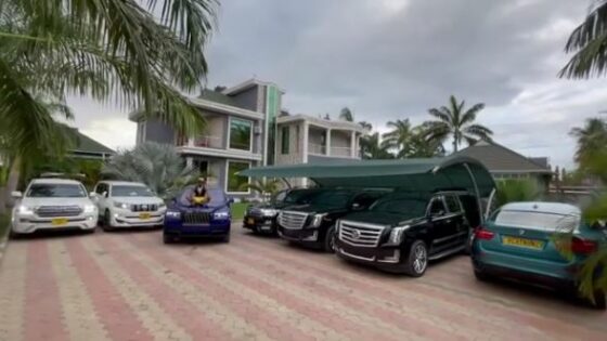 Photo of Diamond Platnumz’s rolls Royce Car - Venas News